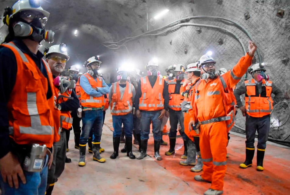 ️⚒️ Revolución en la Minería: Nuevo Reglamento de Seguridad y Salud Ocupacional 🛡️🌱 - Normativa ...